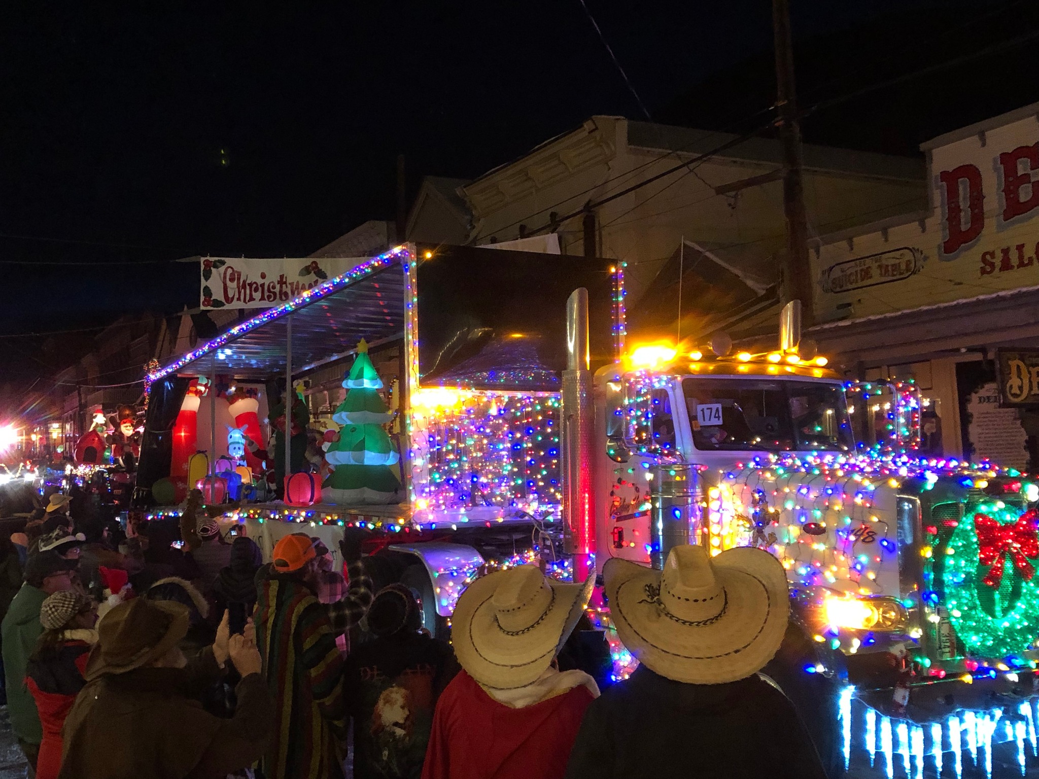 Virginia City spreads holiday cheer with Christmas on the Comstock ...