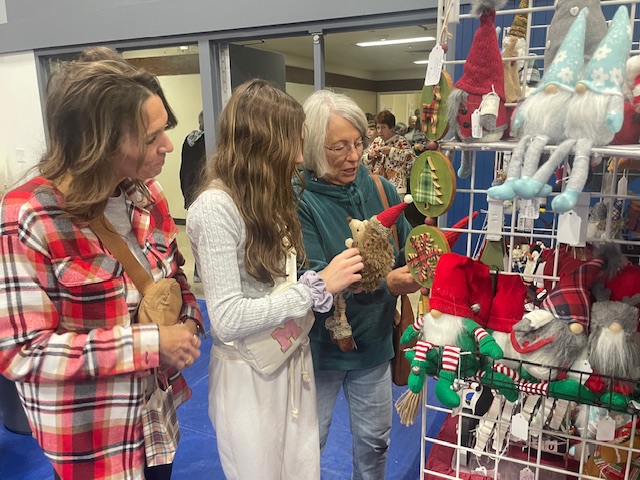 Christmas spirit arrives Saturday with holiday craft fairs at Carson ...